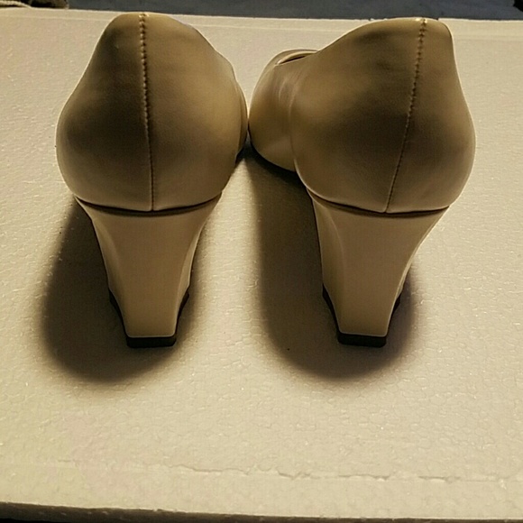 Shoes | Bone Colored Heel | Poshmark